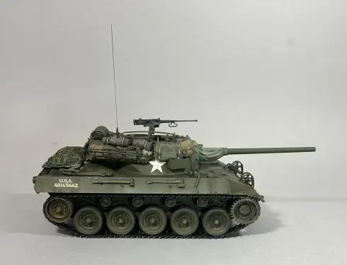 25225 - U.S. M18 "Hell-Cat" Tank Destroyer, 811TD , with Crewman, Germ ...