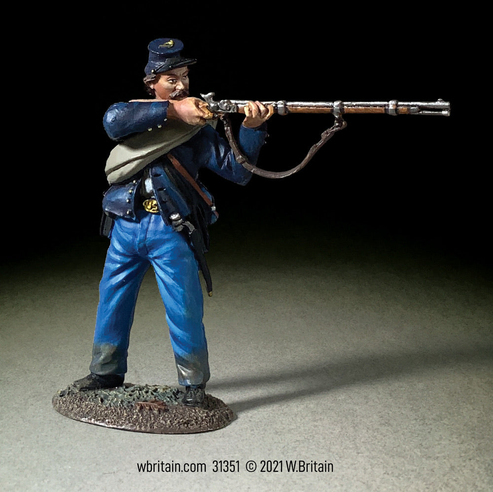 31351 Federal Irish Brigade Standing Firing , No. 2 – The History Store